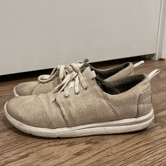 Toms | Shoes | Toms Tennis Shoes Tan With Silver Shimmer Size 6 | Poshmark